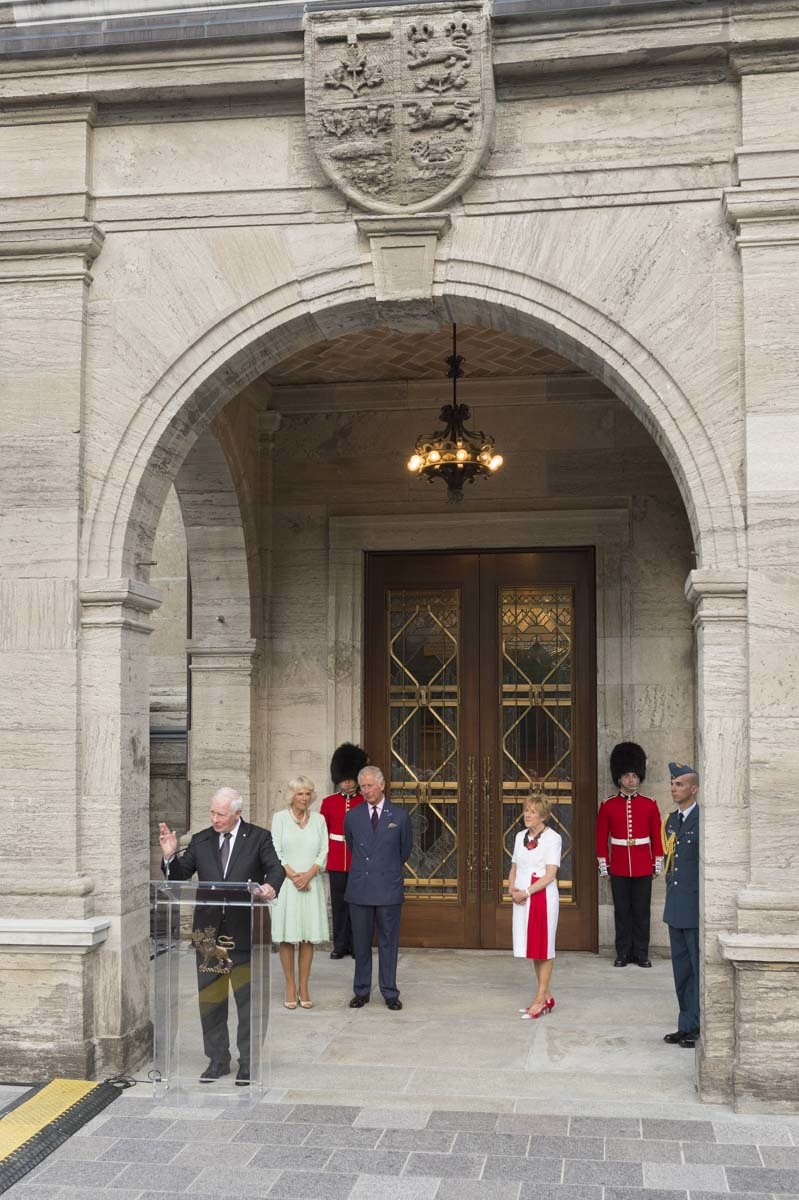 Ceremonial Tree planting and Unveiling of the Queen's Entrance | The ...