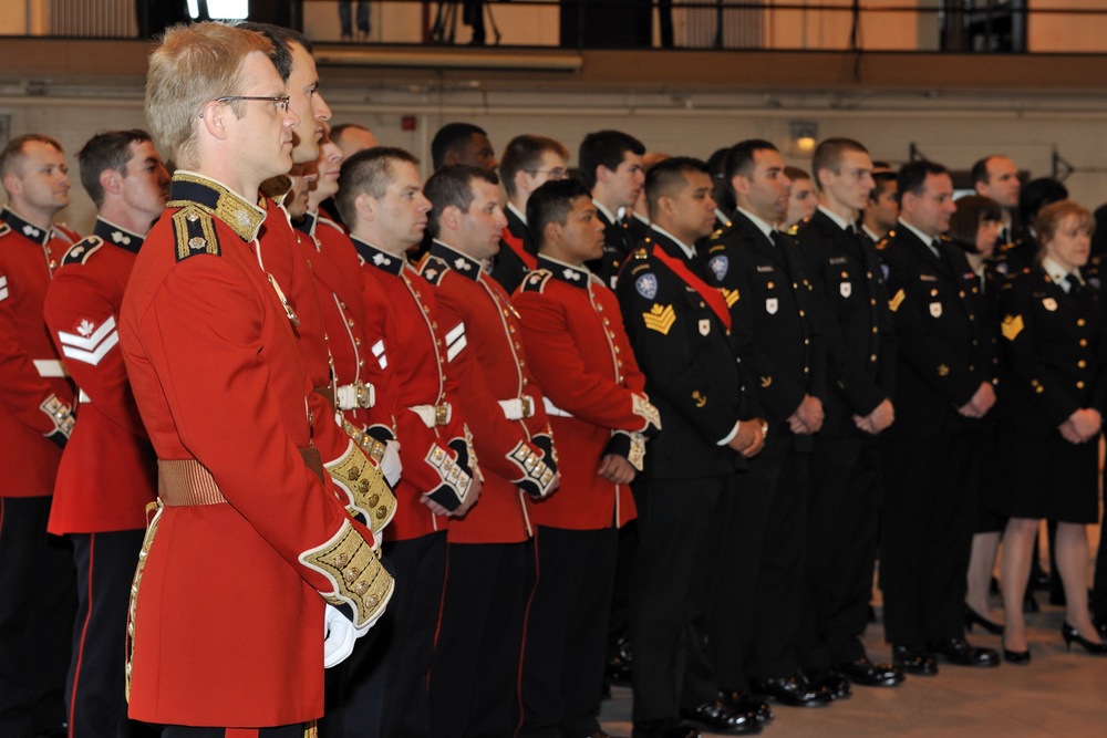 Visit to the Canadian Grenadier Guards in Montréal | The Governor ...